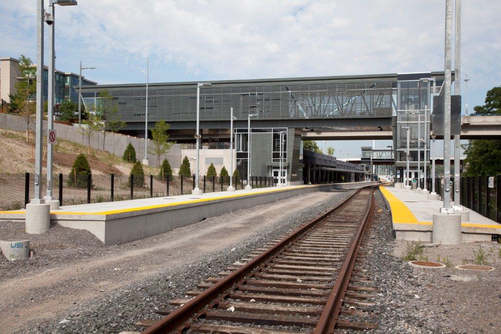 West Harbour GO Station – Kenaidan Contracting Ltd.